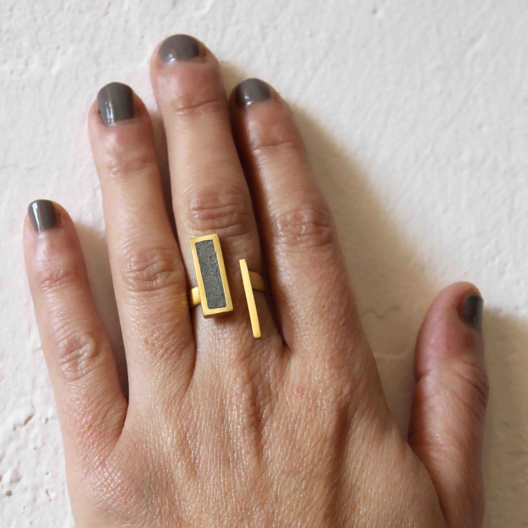 Rectangles Adjustable Concrete Ring – BAARA