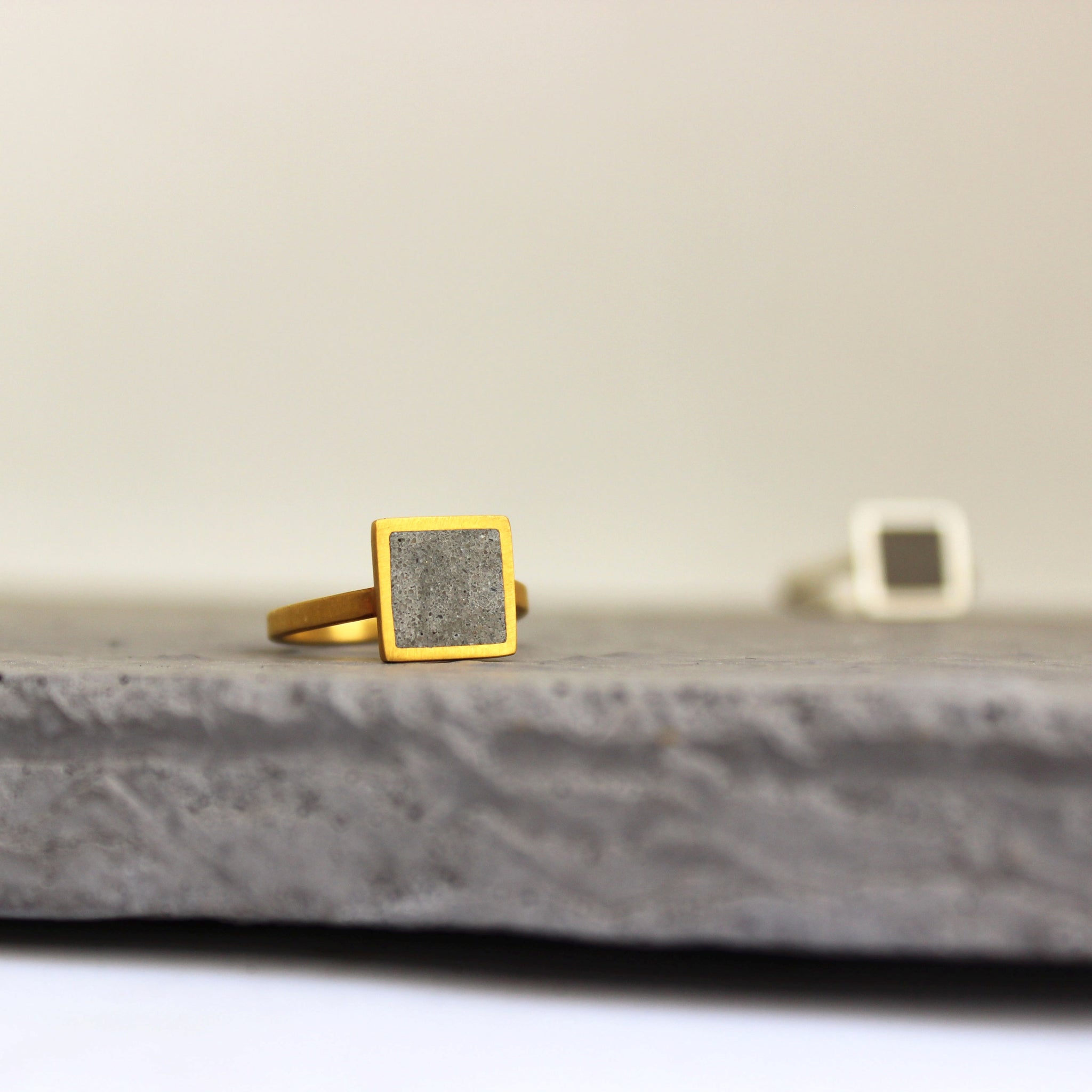 Square Concrete Ring – BAARA